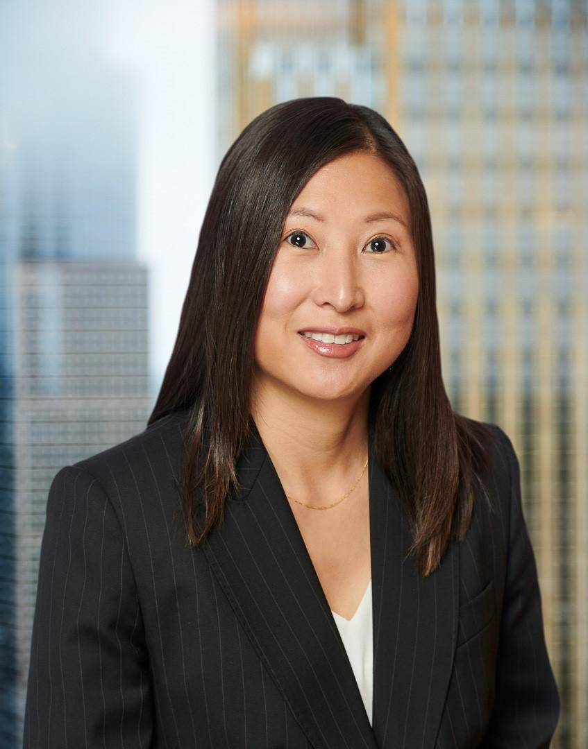 Mary Sennes ’04 – Mitchell Hamline Alumni